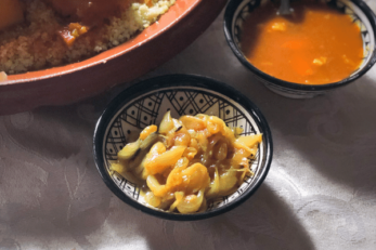 How to Make Couscous Tfaya Topping - MarocMama