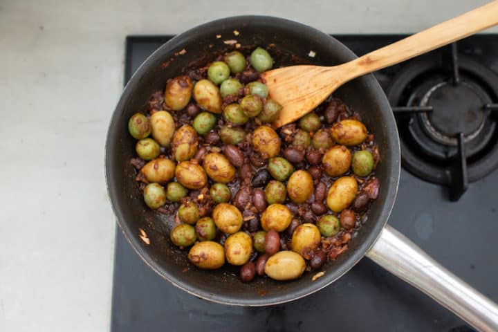 Make Your Own Moroccan Spiced Olives - MarocMama