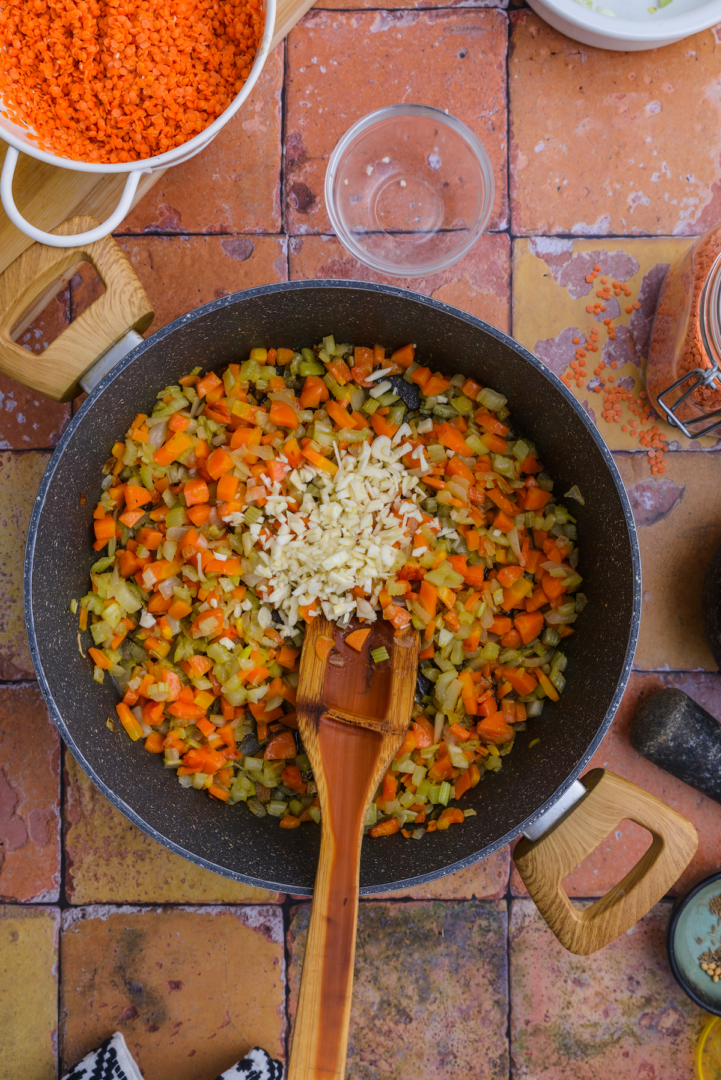 Syrian Lentil Soup: A Nutritious & Satisfying Meal - MarocMama